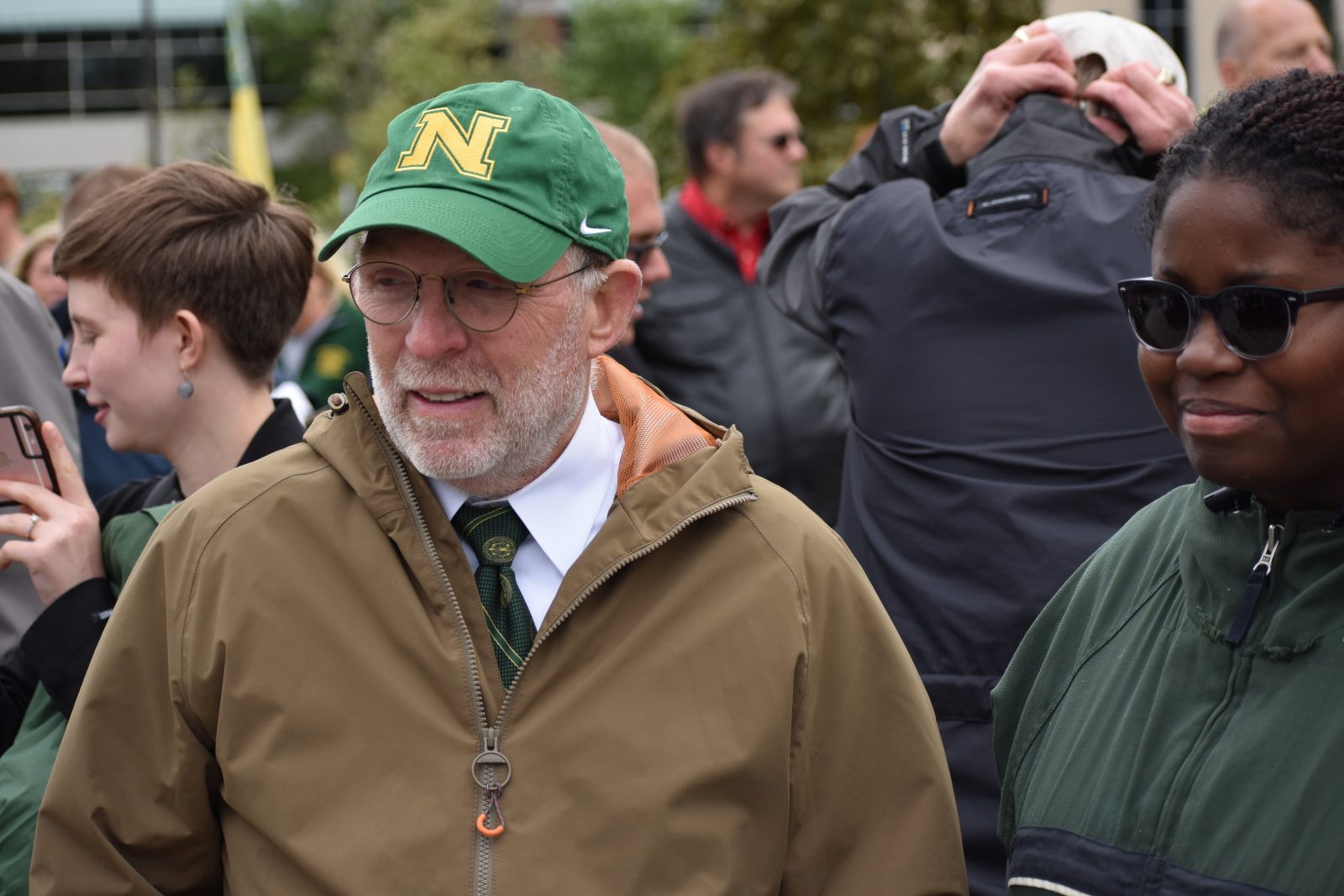 NMU Unveils Wildcat Statue; Honors ’75 Football | Radioresultsnetwork.com